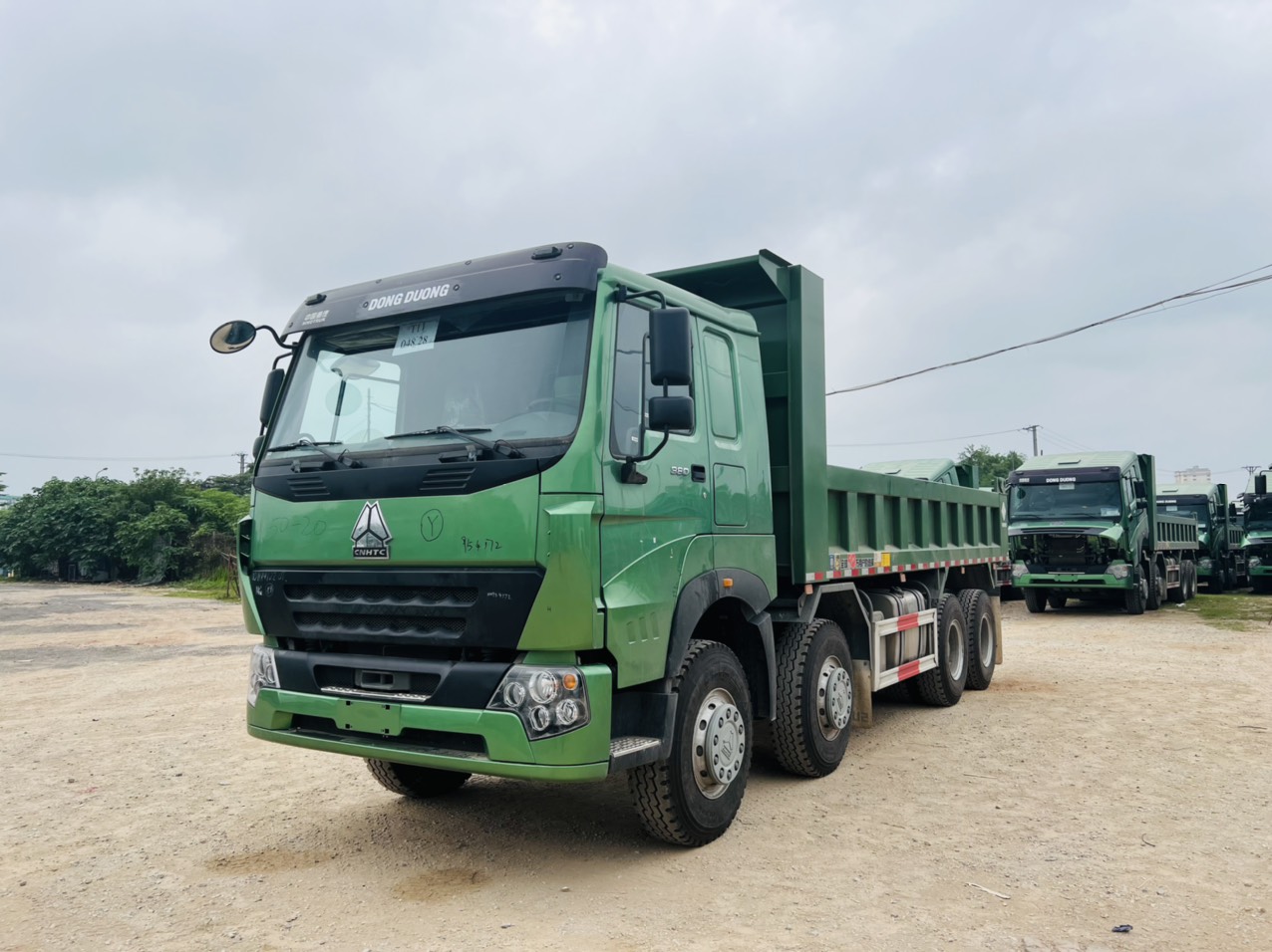 Xe Ben Howo V7G 8x4 Thùng vuông - Máy Đông Dương